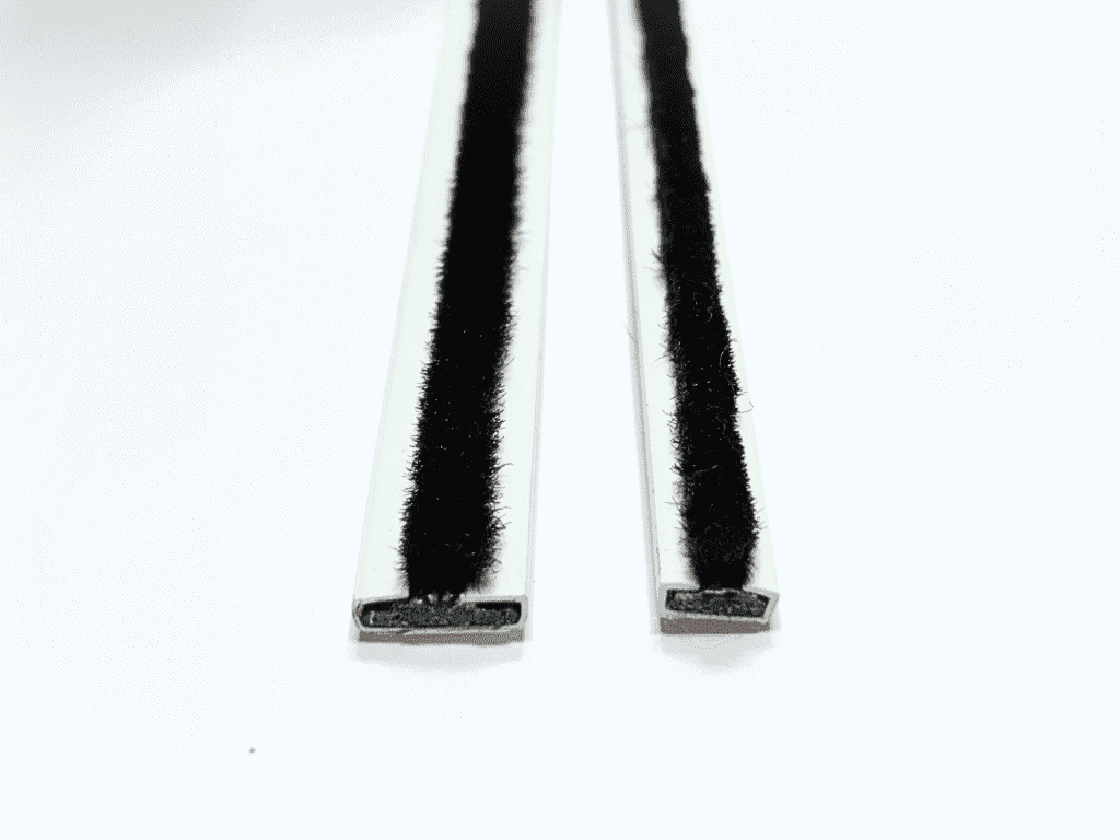 STS Fire and Smoke Brush Intumescent Strip 15 x 4 - 2.1m - Fire ...